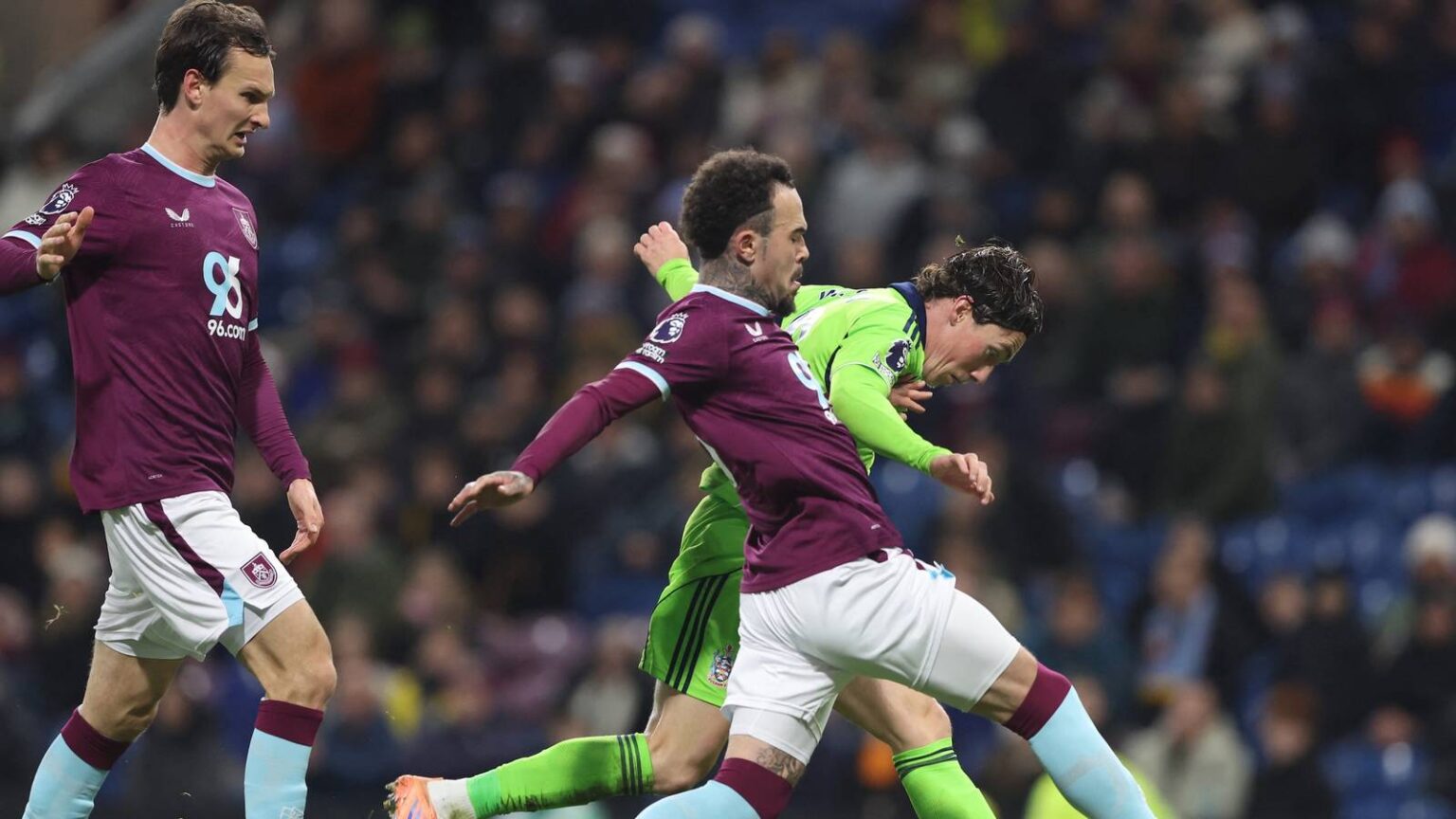 Nottingham Forest adiou negociações com o Fulham para contratar Harry ...